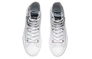 LI-NING Classic Leisure X Disney High Top Sneakers