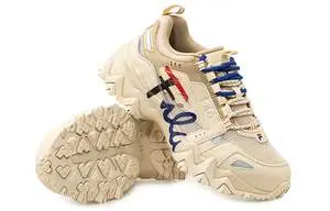 FILA FUSION Fellow Low Top Sneakers