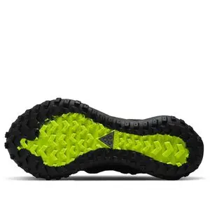 Nike Mountain Fly Low Gtx Se Waterproof Sneakers - Black