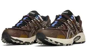Asics Gel-kahana Tr V2 "mocha" Sneakers - Brown