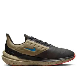 Nike Zoom Winflo Shield Athletic Sneakers