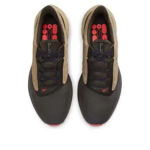Nike Zoom Winflo Shield Athletic Sneakers