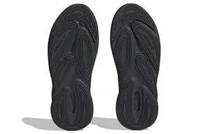 Adidas Ozelia Sneakers