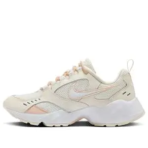 Nike Heights Sneakers - White/pink