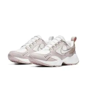 Nike Heights Sneakers - Pink/blue
