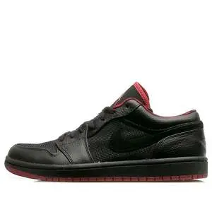 JORDAN 1 Retro Low Sneakers