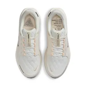 Nike Zoom Winflo 11 Gore-tex Sneakers - White/beige/black