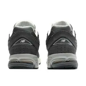 NEW BALANCE 2002r Sneakers - Dark Grey