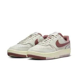Nike Gamma Force Sneakers - Beige/brown