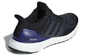 Adidas Ultraboost 1.0 Retro 'og' 2018 Sneakers - Black
