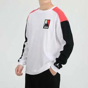 JORDAN Long Sleeve Graphic Shirt