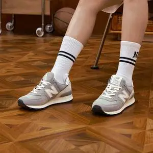 NEW BALANCE 574 Low Top Sneakers - Grey