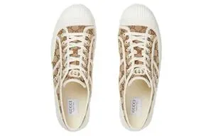 Gucci Gg Canvas Low Top Sneakers