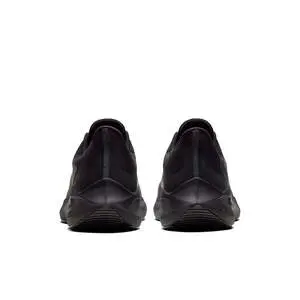 Nike Zoom Winflo Athletic Sneakers - Black