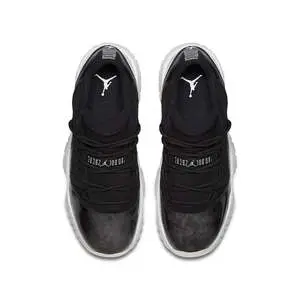 JORDAN 11 Retro Low "barons" Sneakers