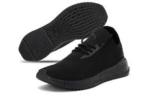 PUMA Avid Evoknit Low Top Sneakers - Black