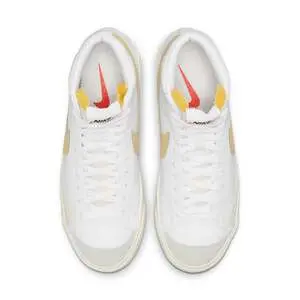 Nike Blazer '77 Vintage Mid - Light Orange