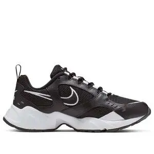 Nike Heights Sneakers
