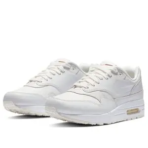 Nike Max 1 Sneakers
