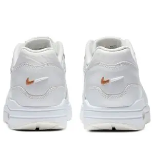 Nike Max 1 Sneakers