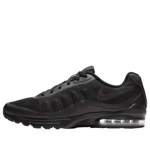 Nike Max Invigor Sneakers - Black