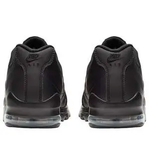 Nike Max Invigor Sneakers - Black