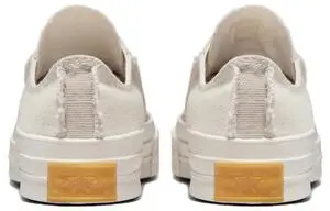 CONVERSE Chuck 70 Low Top Sneakers - Light Khaki