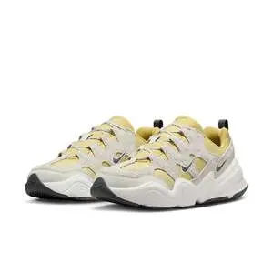 Nike Tech Hera Sneakers - Saturn Gold/light Bone/phantom