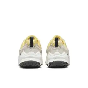 Nike Tech Hera Sneakers - Saturn Gold/light Bone/phantom