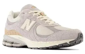 NEW BALANCE 2002r Sneakers