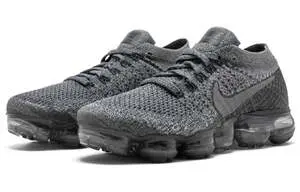 Nike Vapormax Low Top Sneakers