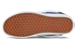 VANS Knu Skool Sneakers - Blue/white