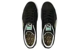 PUMA Suede Classic 21 Low Top Sneakers