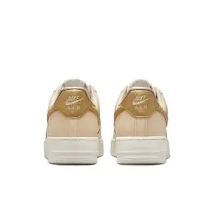 Nike Force 1 '07 Essential Sneakers