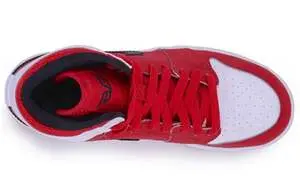 JORDAN 1 Retro High High Top Sneakers - Red