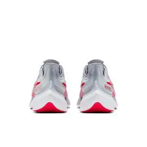Nike Zoom Gravity Athletic Sneakers - Grey/red