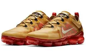 Nike Vapormax 2019 Sneakers - Gold/red