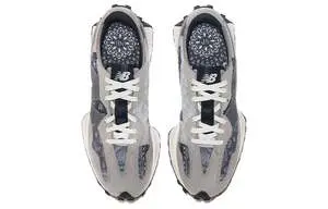 NEW BALANCE Shoe Palace X 327 'heritage Grey' Sneakers - Black/gray