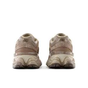 NEW BALANCE 9060 Sneakers - Mushroom/brown