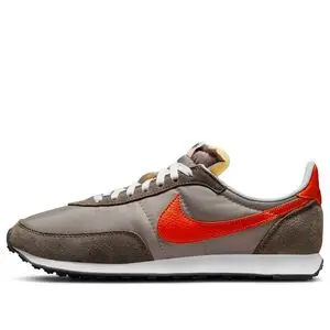 Nike Nike Waffle Trainer 2 Sneakers Brown/red