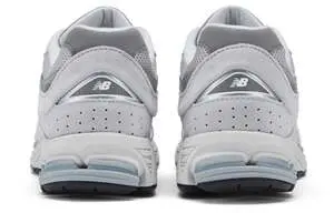 NEW BALANCE 2002r Lace-up Sneakers - Gray