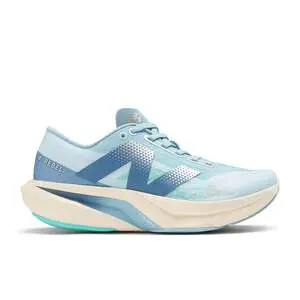 NEW BALANCE Fuelcell Rebel V4 Sneakers - Light Blue