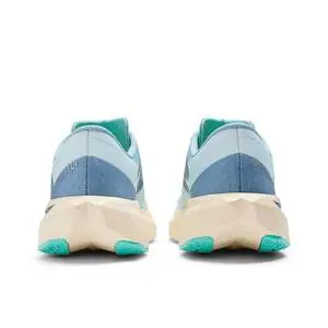 NEW BALANCE Fuelcell Rebel V4 Sneakers - Light Blue