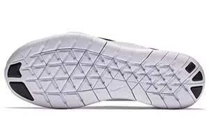 Nike Free Rn Cmtr 2018 Athletic Sneakers - Black/white