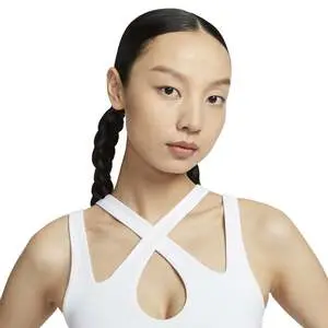 Nike Freestyle Light-support Padded Sports Bra Asia Sizing 'white