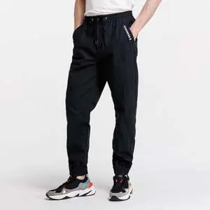 CONVERSE Woven Jogger Asia Sizing - Black