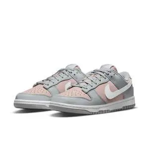 Nike Dunk Low Sneakers - Pink/gray
