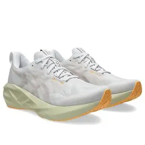 Asics Novablast 5 - White/fawn