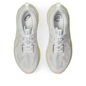Asics Novablast 5 - White/fawn