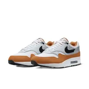 Nike Max 1 Sneakers